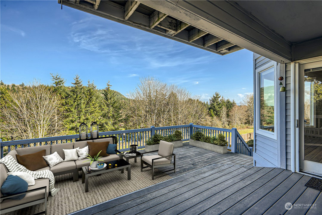 Newcastle Olympus House - Bellevue Ann Realty